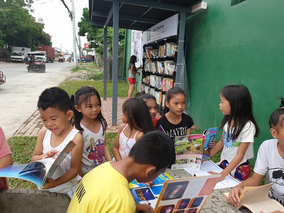 A Newly Established Public Street Library in Davao » Trending.ph